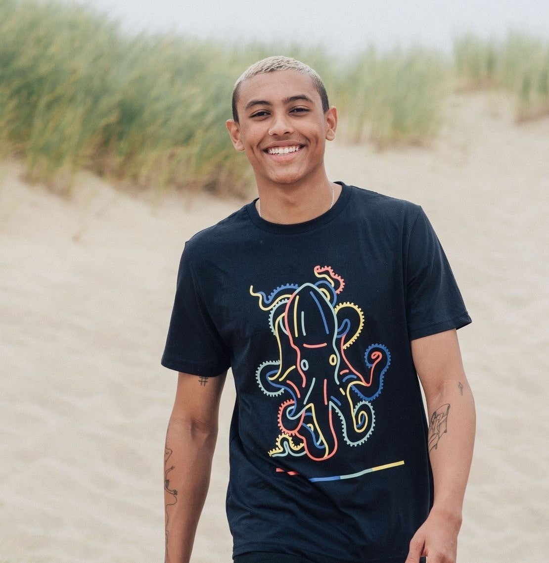Print-On-Demand Mens Fashion - Textile and Fashion